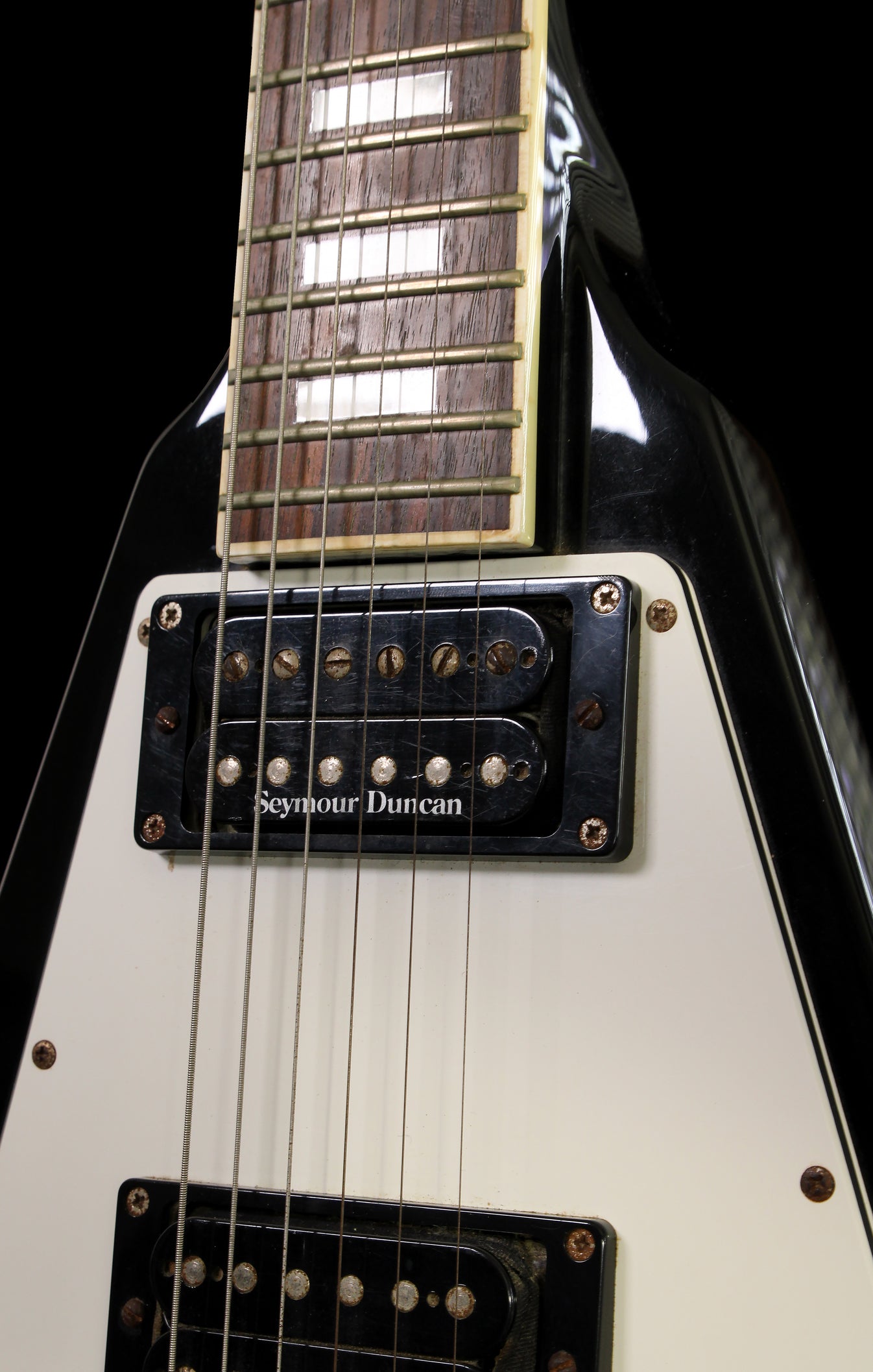 Edwards by ESP E-FV-120D Flying V Ebony Seymour Duncan – Soul Drifter ...
